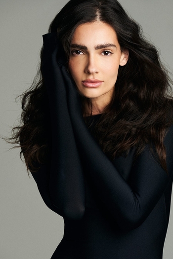 Models | Woman | Mega Models