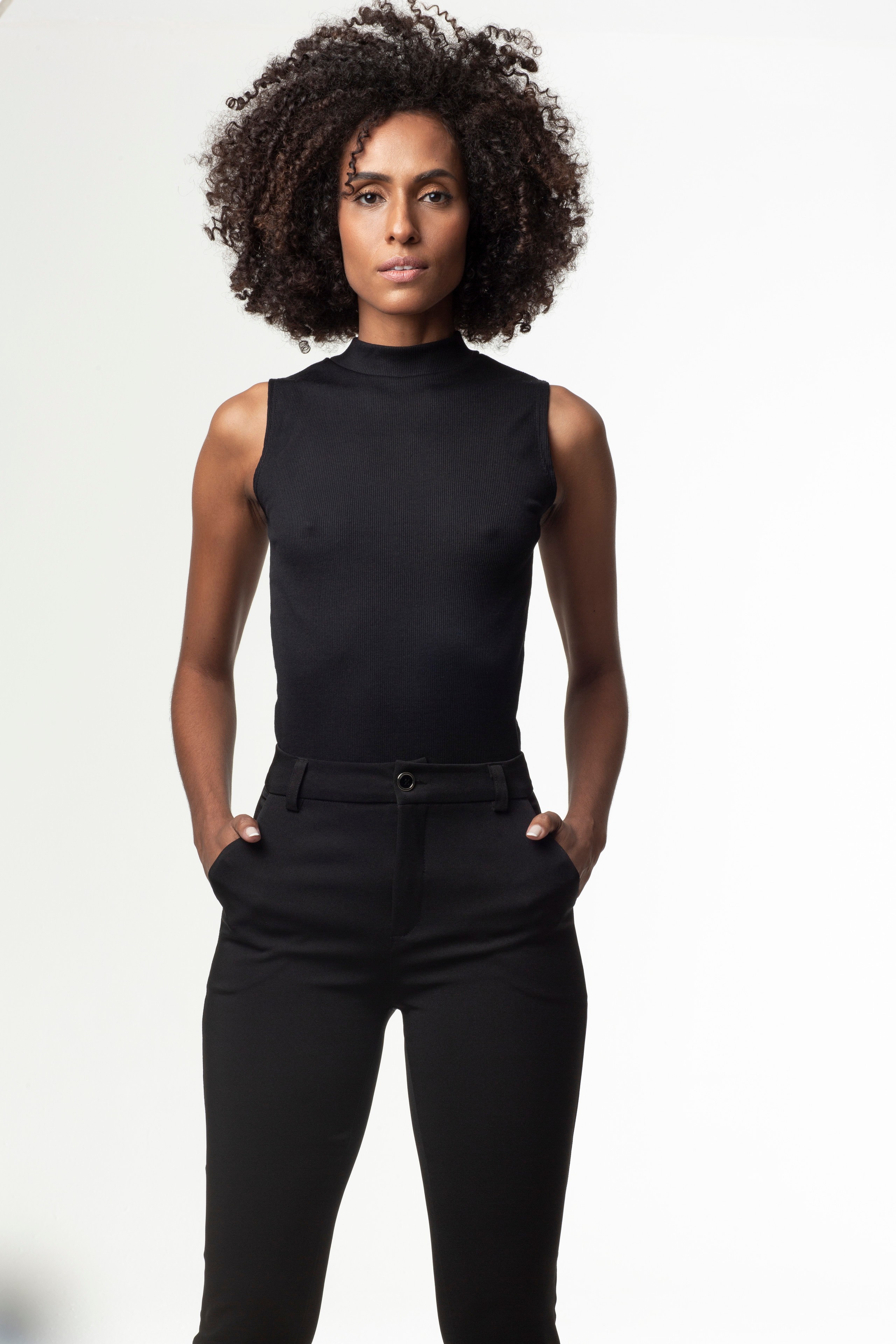 Anna Paula Barros | MODELOS | Agência BASE | Atores e Modelos