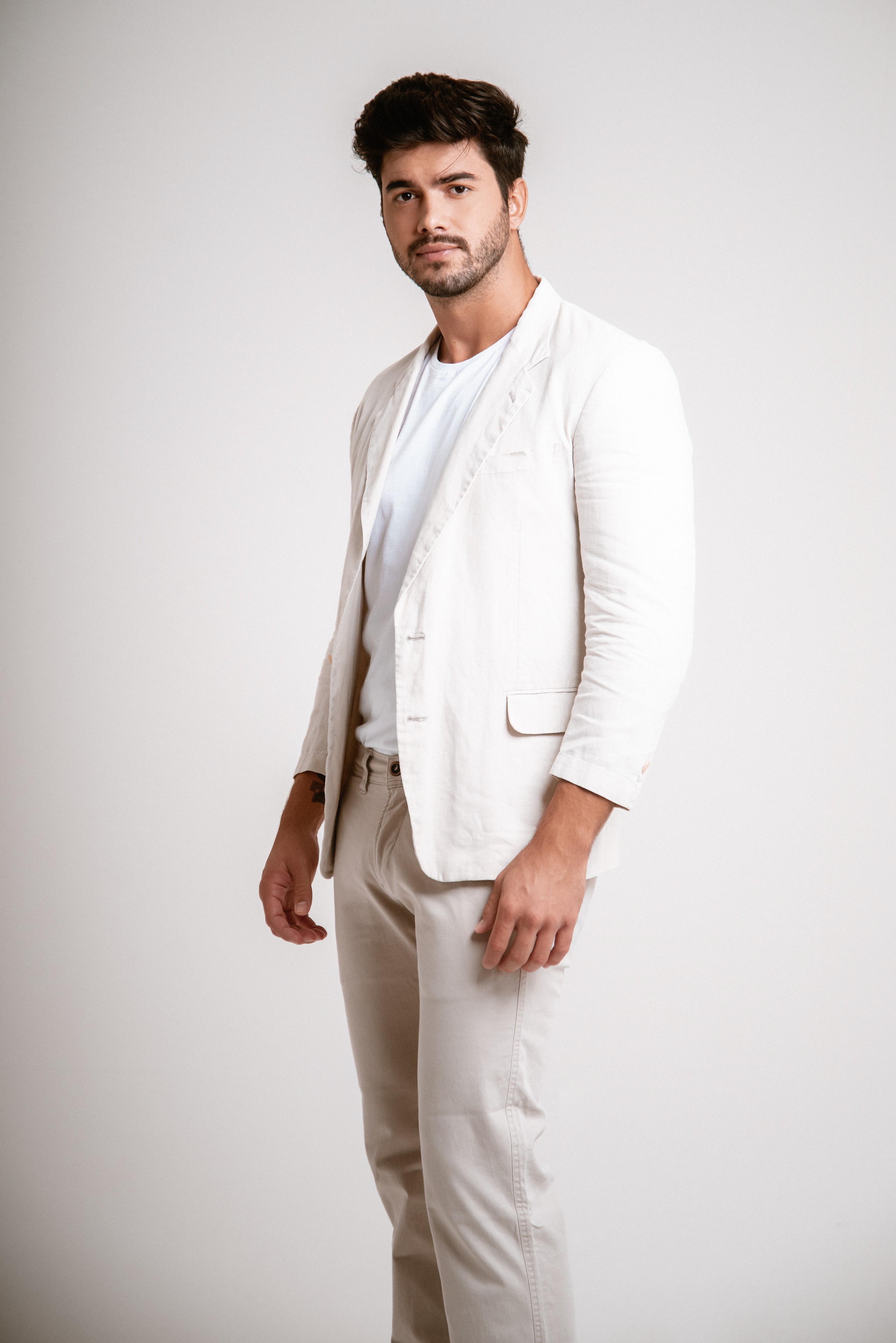 Bruno Sobral | MODELOS | Agência BASE | Atores e Modelos