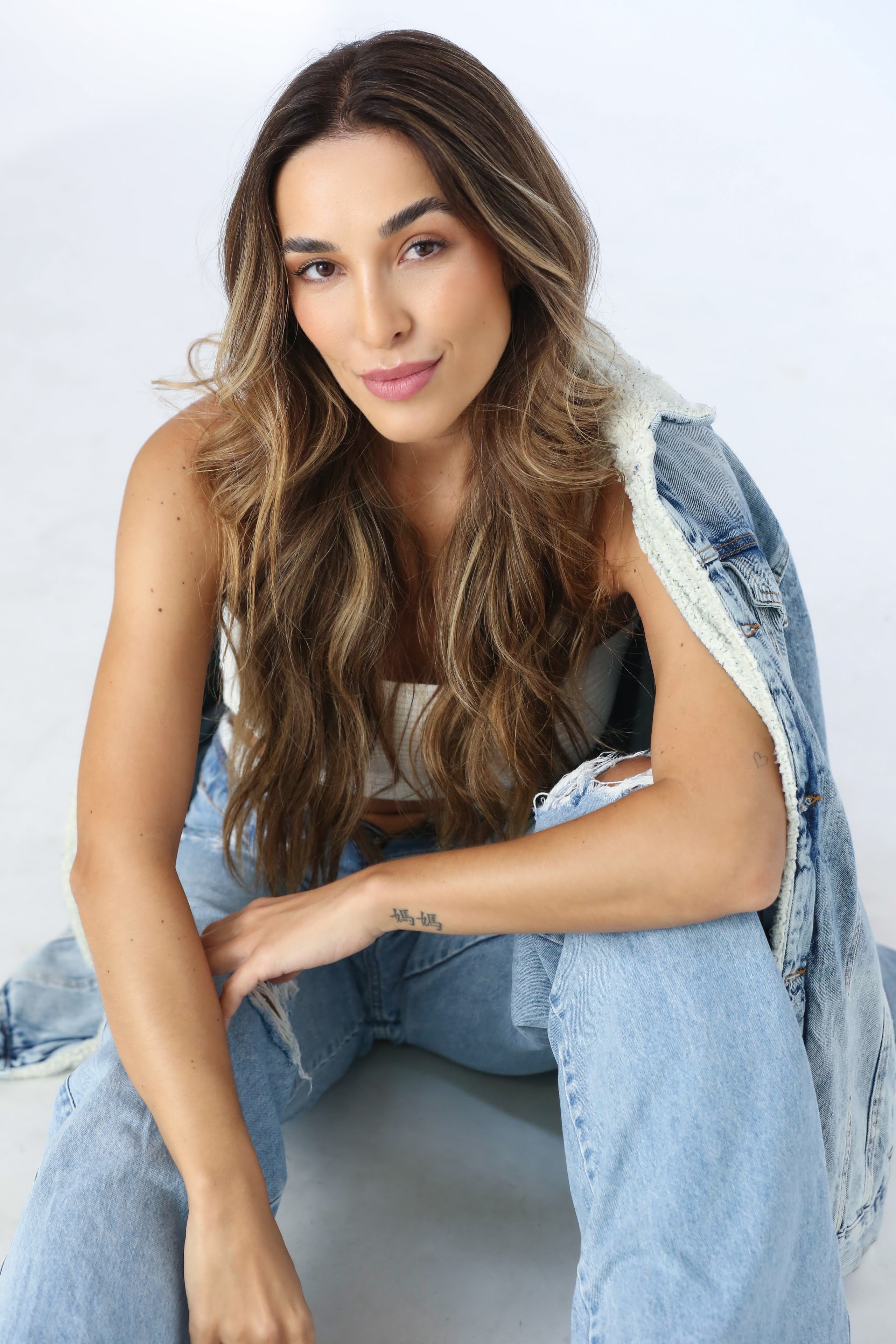 Carol Alves | MODELOS | Agência BASE | Atores e Modelos