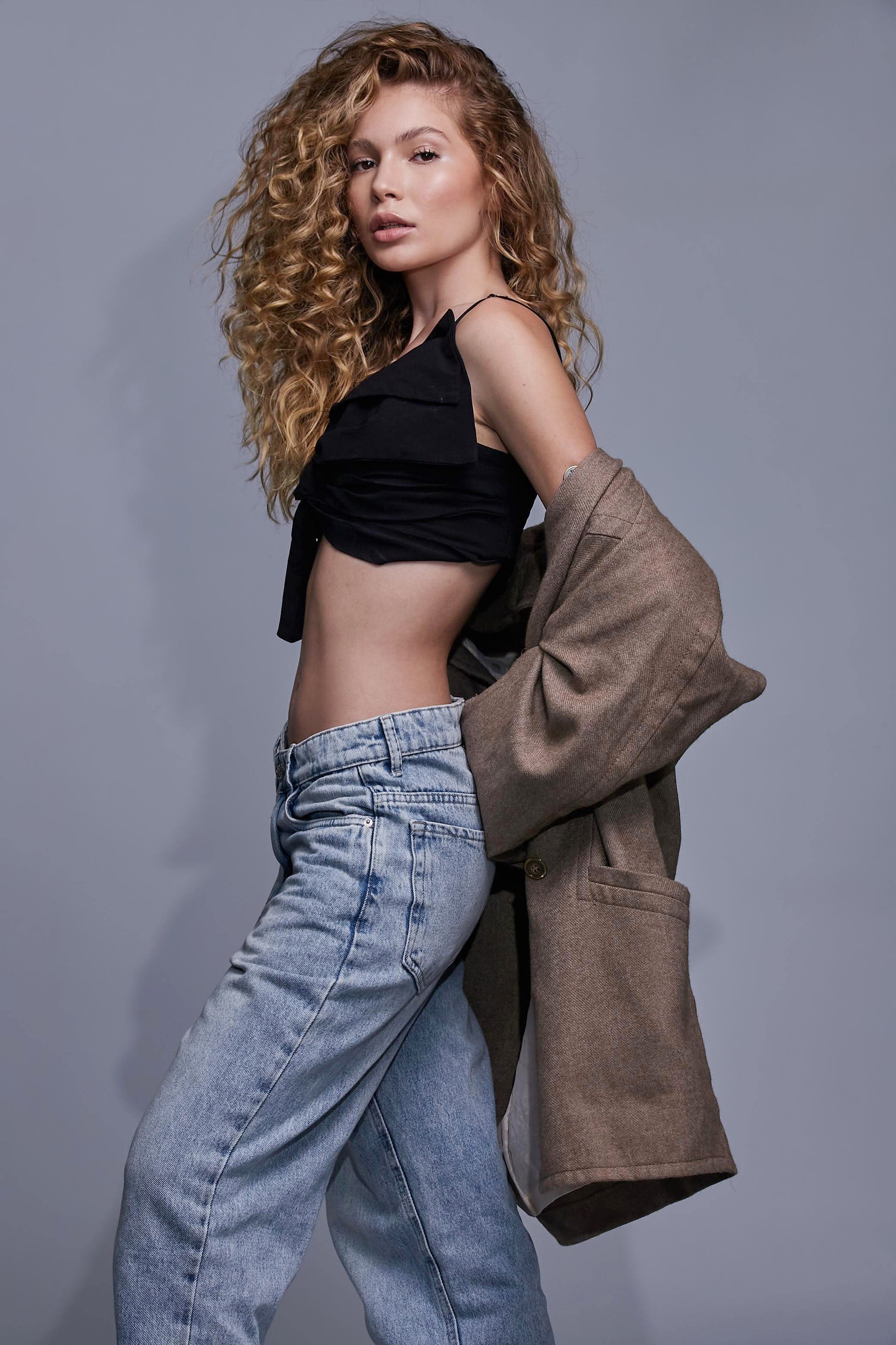 Modelo • Bruna Trindade • Another Agency