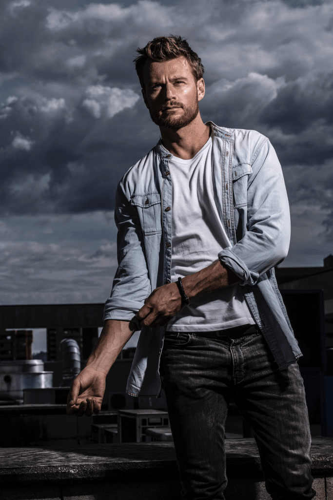 MIKE MAINS | Model agency in medellin | I am in COVER