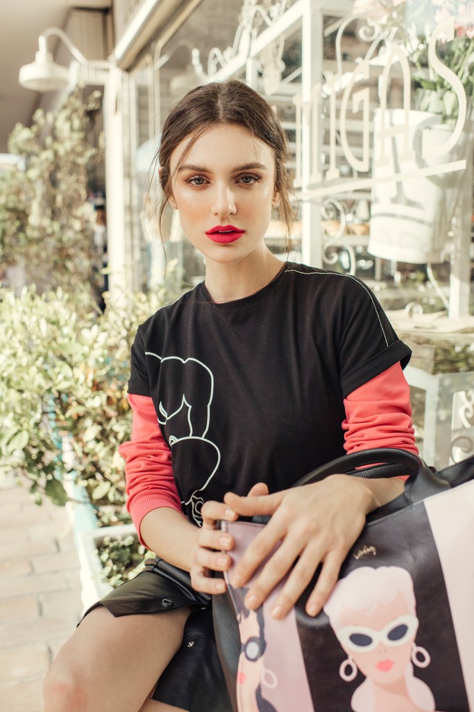 VANESSA DONATO | Model agency in medellin | I am in COVER